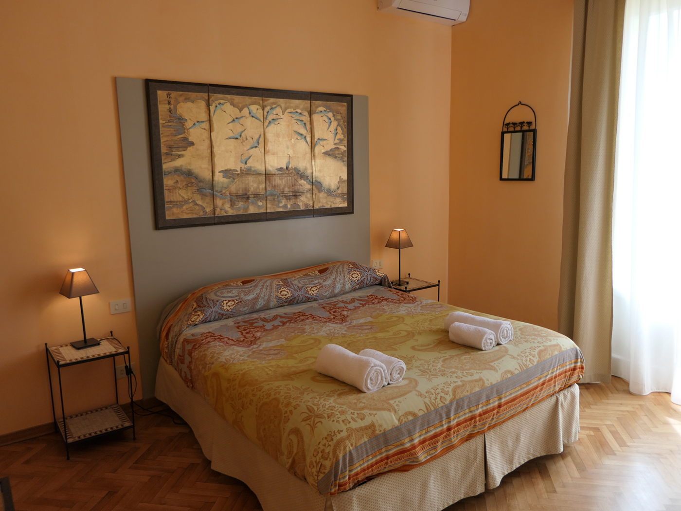 APRICOT ROOM BB TORRE DEL LAGO : BB Caffeletti